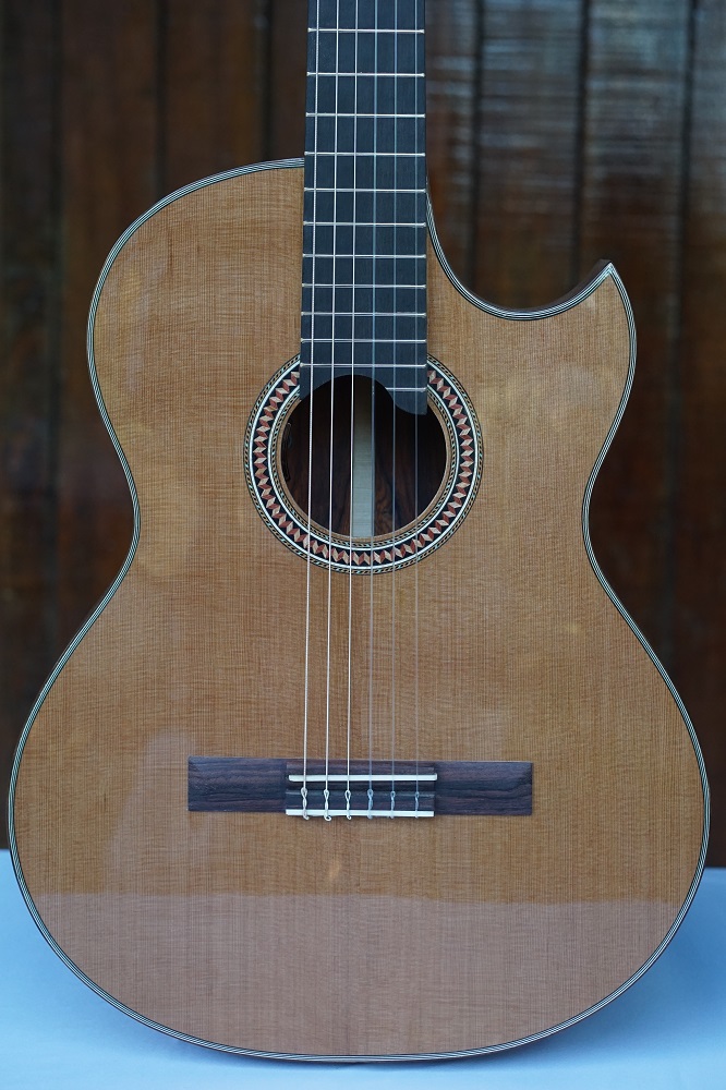 Grandmaster Cutaway – Guitarras Zepeda